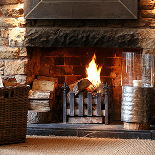 The Coombe Cellars Pub & Restaurant in Combeinteignhead, Devon